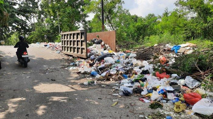 Sampah Meluber Hingga ke Jalan, DLHK Kota Pekanbaru Pun Angkat Bicara - Tribunpekanbaru.com