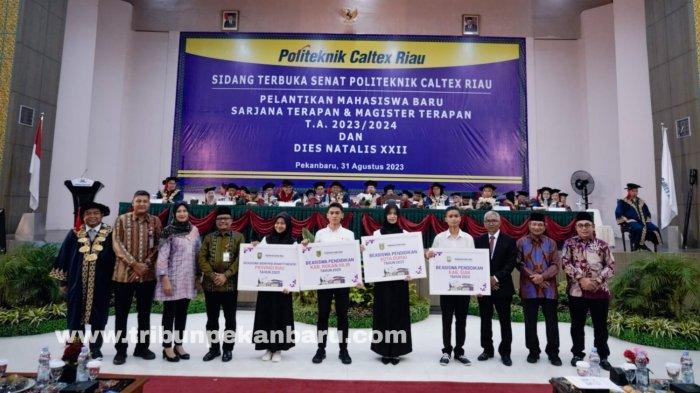Politeknik Caltex Riau Lantik 798 Mahasiswa Baru - Tribunpekanbaru.com