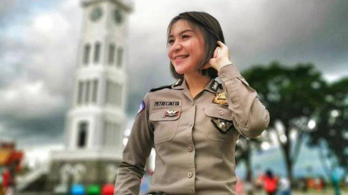 Biodata Polwan Putri Sirty Cikita Sabunge yang Dirujak Netizen Usai ...