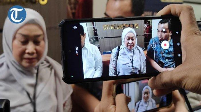 FOTO: Rektor UNRI Prof Sri Indarti Cabut Laporan Terhadap Mahasiswa di Polda Riau ...