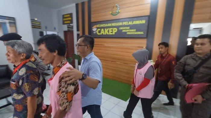Ternyata 2 TSK Kasus Dugaan Pungli PTSL Desa Bagan Limau Pelalawan Merupakan Pasangan Suami ...