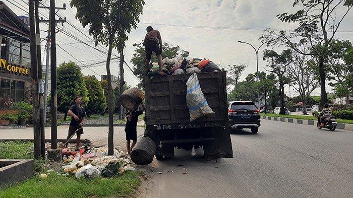 Buang Sampah Sembarangan di Pekanbaru, Siap-siap Kena Denda Rp 2,5 Juta - Tribunpekanbaru.com