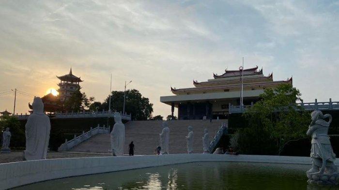 Vihara Avalokitesvara Graha, Vihara Terbesar di Asia Tenggara, Ada di ...