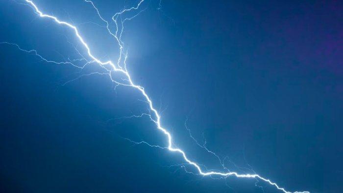 Warga Pelalawan Riau Tewas Tersambar Petir saat Mencabut Colokan ...