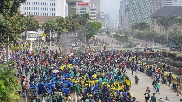 Demo Besar-besaran Hari Ini, Begini Awal Mula Muncul Seruan Peringatan ...