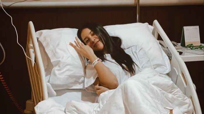 Kondisi Terkini Anya Geraldine, Terbaring Lemah di Rumah Sakit, Alami ...