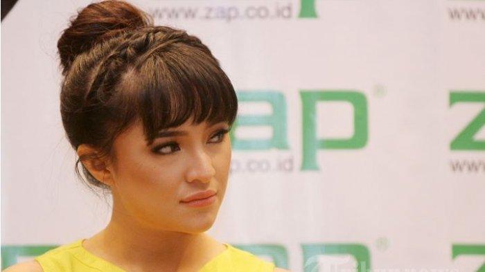 Upload Fotonya Tanpa Bra, Marshanda Ramai Jadi Perbincangan, Caca ...