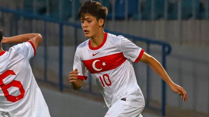 Barcelona Ingin Datangkan Messi Turki Arda Guler, Tapi Masih Punya Utang Kepada Lionel Messi ...