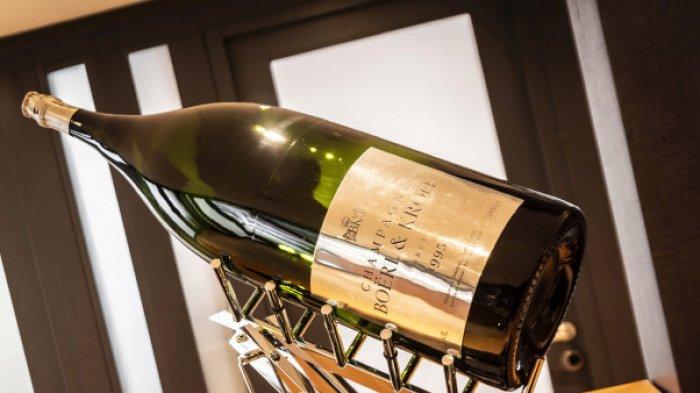 TERMAHAL di Dunia, Botol Miras Ini Dijual Rp 3,3 Miliar, Begini ...