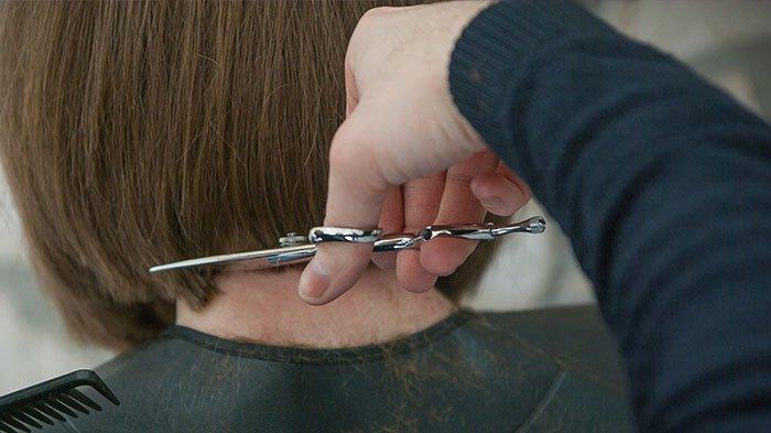 Guru Disanksi Tak Boleh Mengajar, Gegera Potong Rambut 19 Orang Siswi ...