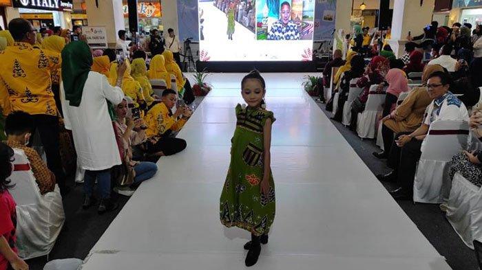 Sandiaga Uno Dukung Batik Riau bisa Menyapa Dunia - Tribunpekanbaru.com