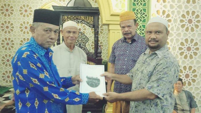 Prof Raihan Pimpin Masjid Al-Ikhlas Jalan Delima Pekanbaru ...