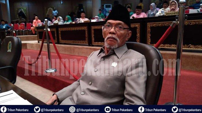 KISAH Opung Legend Wakil Rakyat Tertua di Riau Enam Periode Duduk Jadi ...
