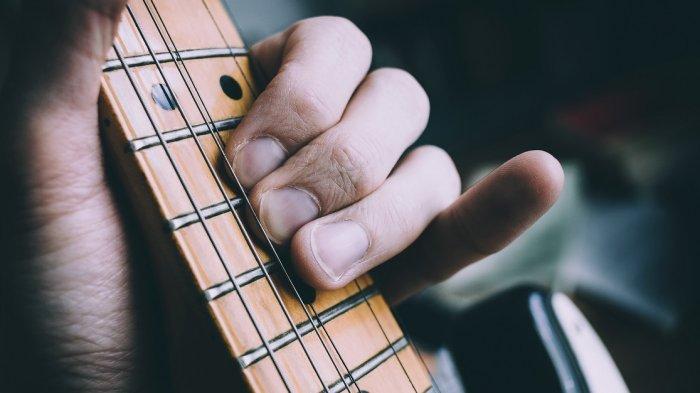 Lirik Parumaen Napogos Serta Kunci Gitar Lagu Batak Parumaen Napogos - Tribunpekanbaru.com