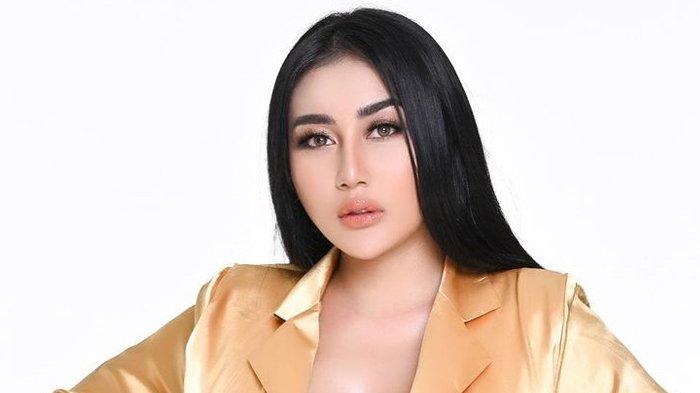 Makin Berani, Pamela Safitri Pamer Belahan Dada, Bicara Soal Benar dan Salah, Masih Dibilang ...
