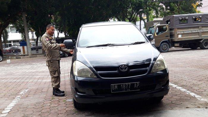 Satpol PP Pekanbaru Segera Tarik Mobil Dinas dari Mantan Ketua DPRD ...
