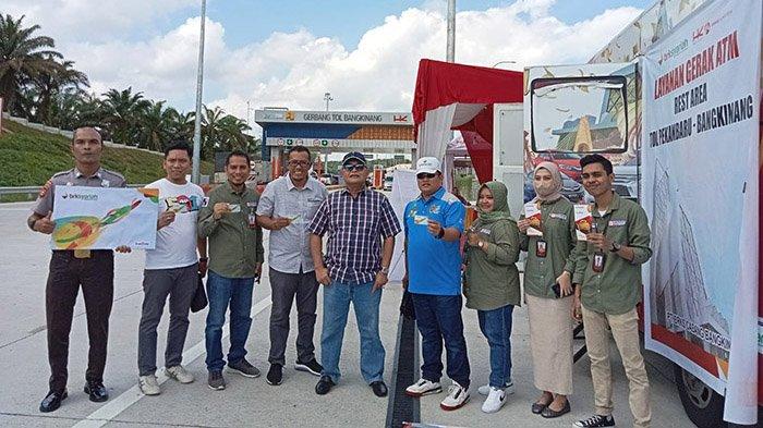 Rajudin Siregar Langsung Beli e-Money di Layanan Oto Banking BRK ...