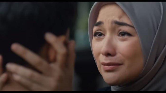 Nonton Film Air Mata di Ujung Sajadah Film Drama Indonesia yang Bakalan Bikin Kamu Berurai Air ...