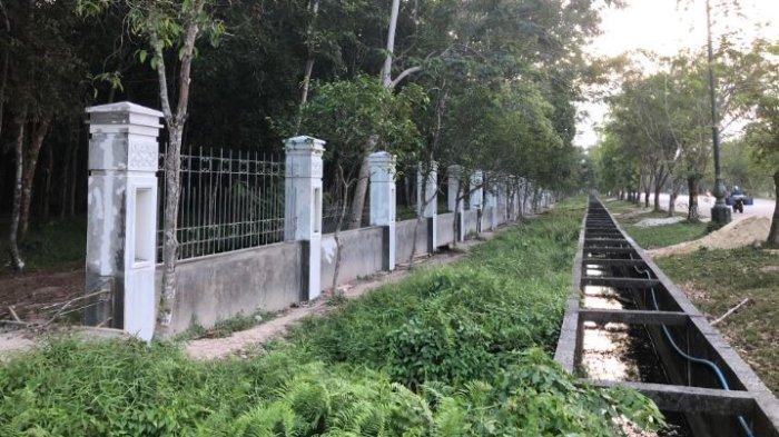 WOW! Dinas Pariwasata Kabupaten Siak Bangun Pagar Rp 5,3 Miliar, Aduk ...