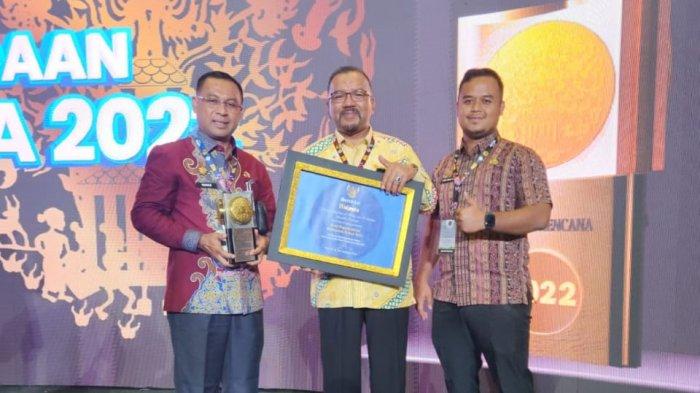 Pemkab Rohil Terima Sertifikat Adipura 2022, Berikutnya Incar Piala ...