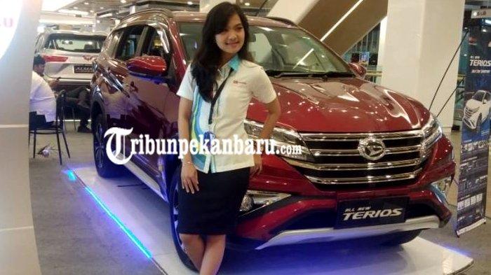Daftar Harga Mobil Baru 2020, Terios, Rush dan Xpander Cross Naik Harga ...
