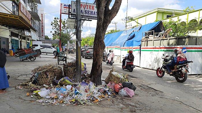 Masih Ada Tumpukan Sampah di Tepi Jalan Utama, Begini Penjelasan DLHK Kota Pekanbaru ...