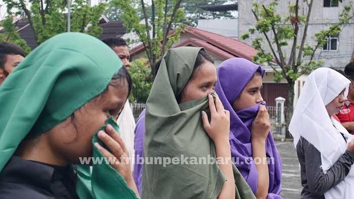 FOTO: Tablo Kisah di Gereja Santo Paulus Pekanbaru - Tribunpekanbaru.com