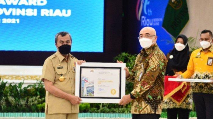 Tahniah, Gubernur Riau Syamsuar Raih BKN Award 2021 - Tribunpekanbaru.com