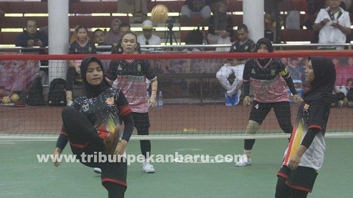 FOTO : Takraw Riau Raih Emas di Double Event Putri di Porwil Sumatera XI 2023 - Tribunpekanbaru.com