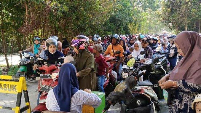 Pengunjung Alam Mayang Pekanbaru Membludak Hampir 10 Ribu, Pelaku UMKM ...