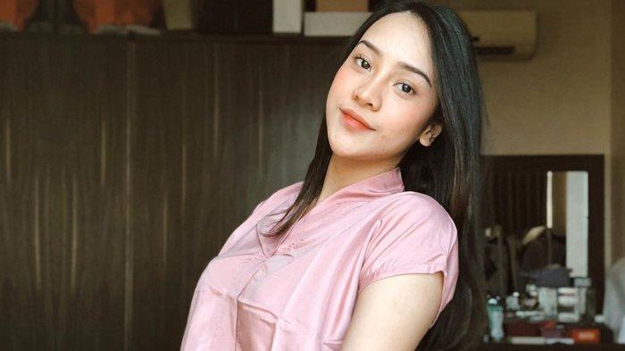 Umur Anya Geraldine Berapa? Biodata Anya Geraldine, Agama hingga Film Anya Geraldine 2020 dan ...