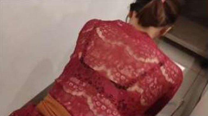 Nasib Pemeran Wanita Video Viral Kebaya Merah Viral yang Kini Jalani Sidang - Tribunpekanbaru.com