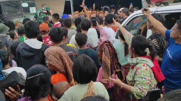 Oknum Prajurit TNI Brutal di Deli Serdang : Menohok, Warga Minta Raden ...