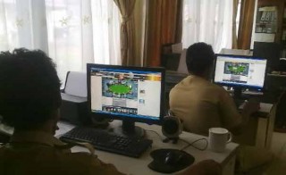 PNS Nakal, Main Game Saat Jam Kerja - Tribunpekanbaru.com