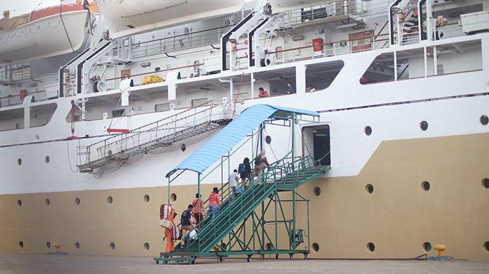 Pelabuhan Dwikora Pontianak Resmi Hentikan Layanan Penumpang ...