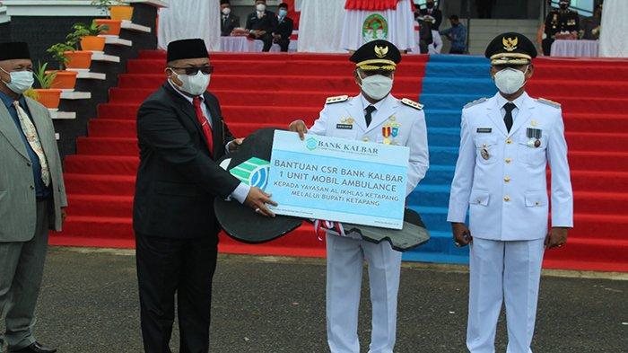 Di HUT RI Ke-76, Bank Kalbar Serahkan Bantuan CSR Berupa 1 Unit Mobil Ambulance ...