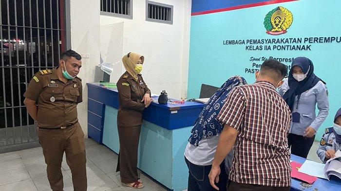 Jaksa Eksekusi Terpidana Penyerobot Tanah di Jalan Sumatera Pontianak ...