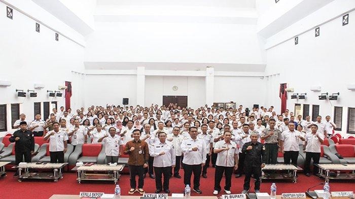 Pj Bupati Landak Buka Sosialisasi Netralitas ASN pada Pilkada 2024 - Tribunpontianak.co.id