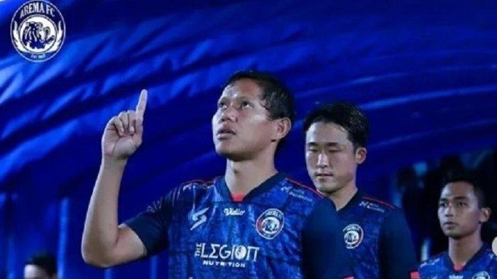 Bursa Transfer Liga 1: Adam Alis Hengkang dari Arema FC, Javier Roca ...