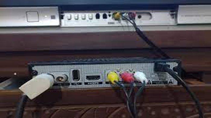 Mengapa Nonton Tv Analog Perlu Pakai Set Top Box? Begini Cara Pasang STB Pada TV Tabung ...