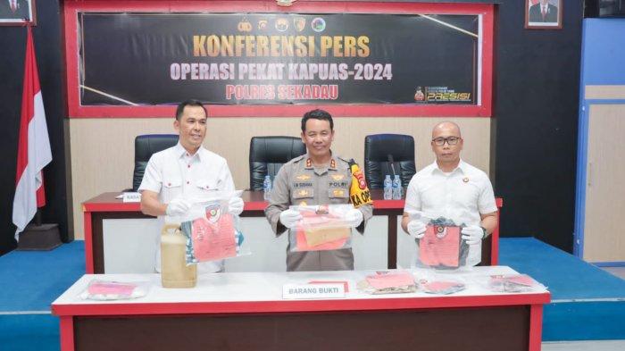 Polres Sekadau Konferensi Pers Operasi Pekat Kapuas 2024, Ungkap 6 Kasus dan Amankan 7 Tersangka ...