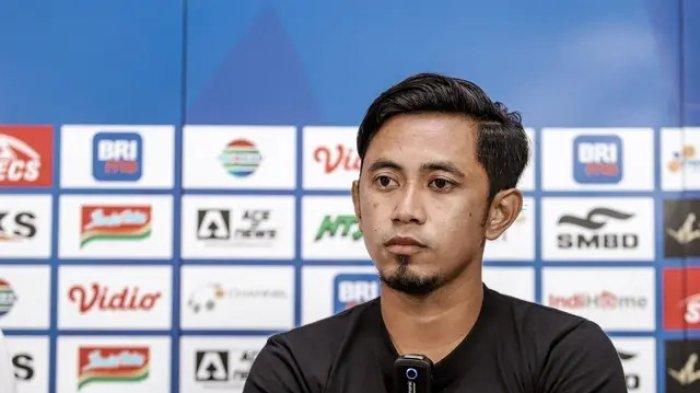 Harga Nilai Pasar Bagus Nirwanto eks Bek PSS Sleman Yang Bergabung ...