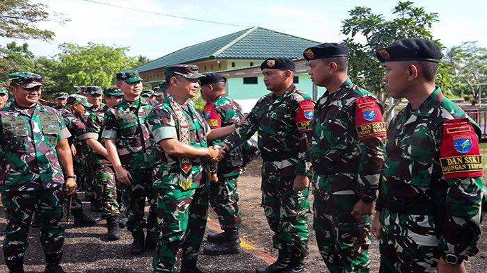 Jaga Perbatasan Indonesia-Malaysia, Ini Pesan Kasum TNI pada Prajurit ...