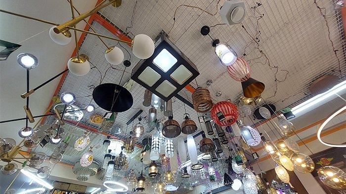 Indah Lighting di Studio Bangunan, Lampu Hias Beragam Desain untuk ...
