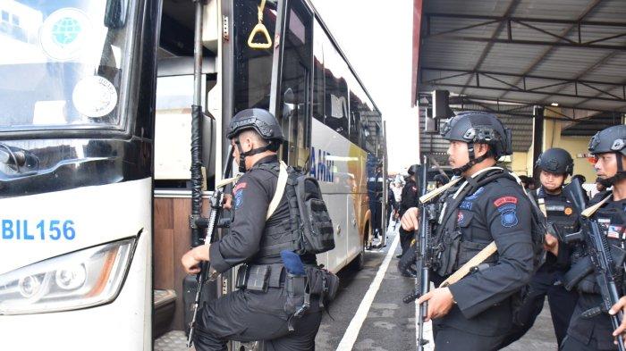 920 Personel Polda Kalbar Dilepas dalam rangka BKO Pengamanan Pemilu 2024 - Tribunpontianak.co.id