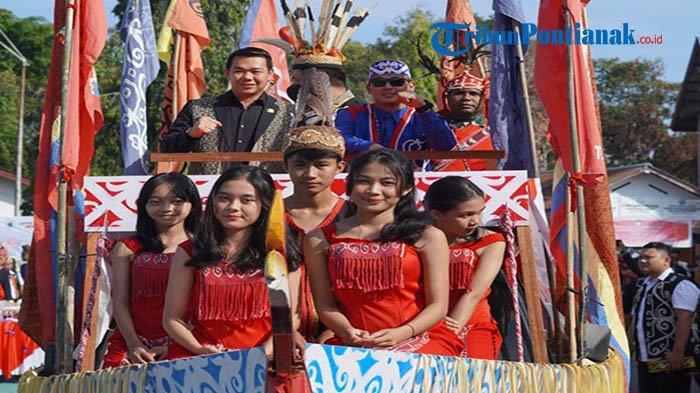 Fransiskus Diaan Ajak Masyarakat Kapuas Hulu Lestarikan Adat Budaya ... Fransiskus Diaan Ajak Masyarakat Kapuas Hulu Lestarikan Adat Budaya ...