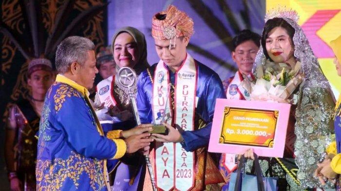 Nicky Andre dan Stephanie Adinda Sabet Putra-Putri Pariwisata Kubu Raya ...