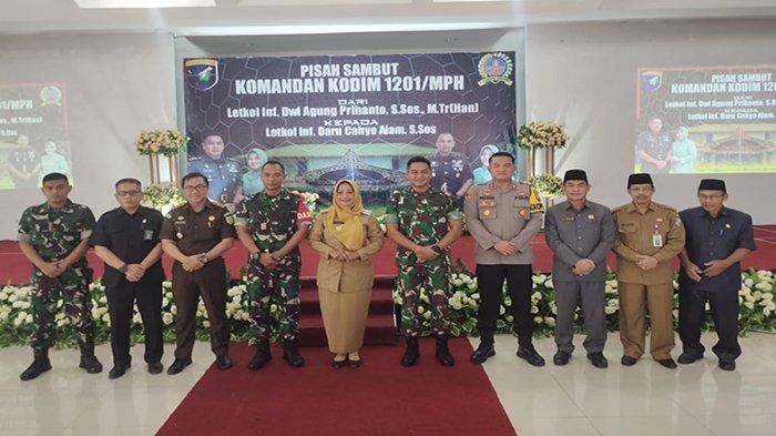 Hadiri Pisah Sambut Komandan Kodim Mempawah, Bupati Erlina Kenang Masa Bhakti Letkol Inf Dwi ...
