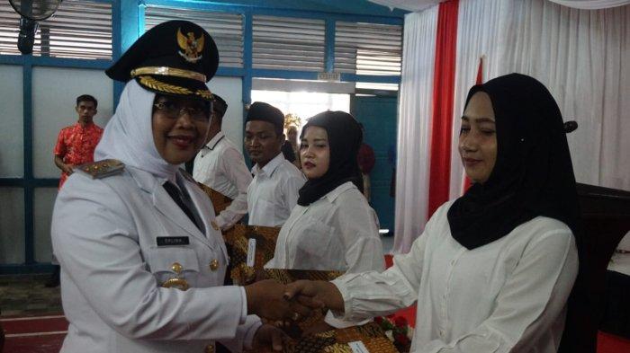 Momen HUT 78 Kemerdekaan, Bupati Erlina Berikan Remisi Pada Narapidana di Rutan Mempawah ...
