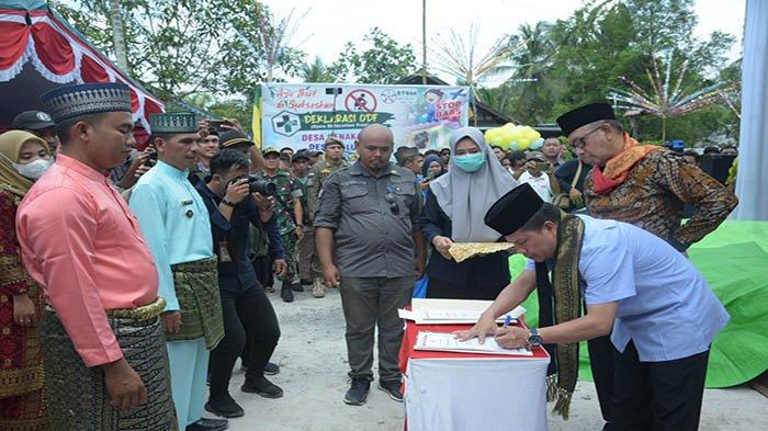 Bupati Satono Teken Deklarasi ODF, Minta Masyarakat Penakalan Sambas Tidak BAB Sembarangan ...